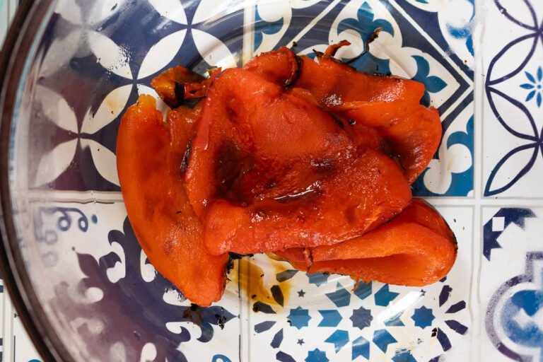Spicy Roasted Red Pepper Tahini Dip